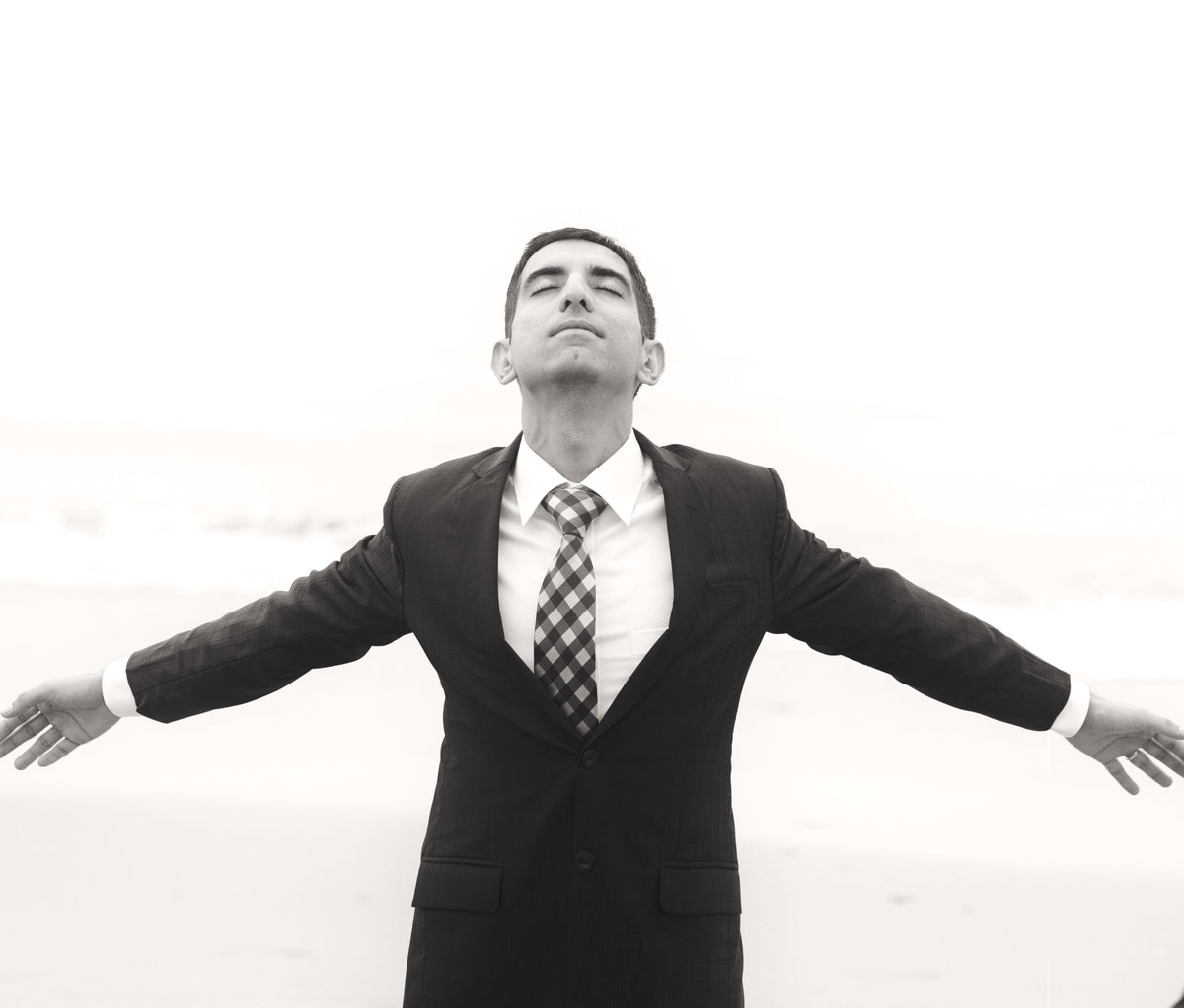 Yogesh Chabria - Cry and Laugh – Happionaire®